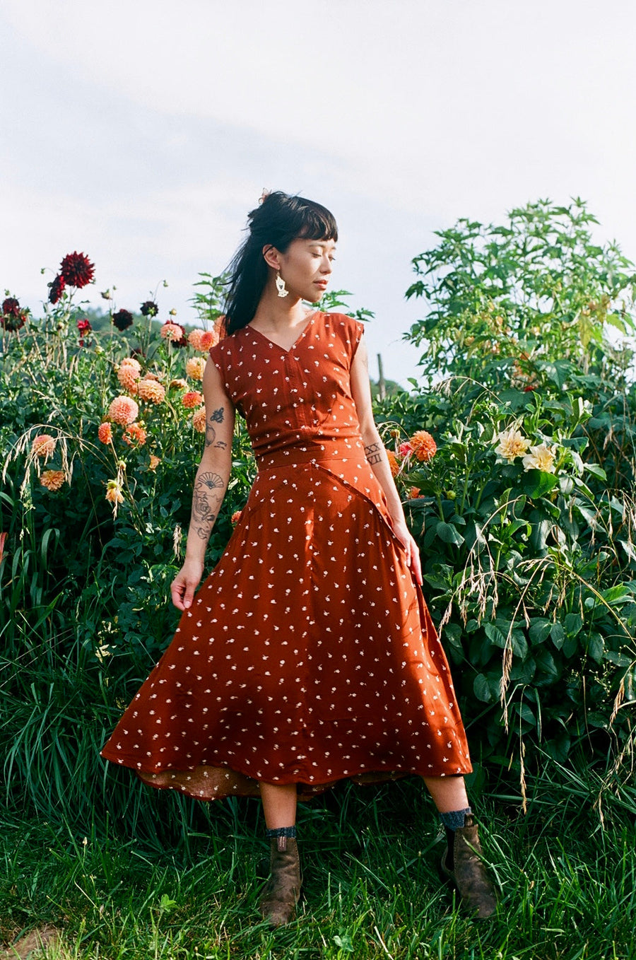 Xena Dress in Hazel Calico Flower – Altar PDX