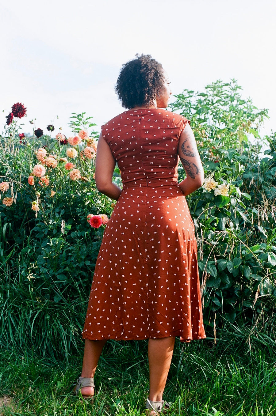 Xena Dress in Hazel Calico Flower – Altar PDX