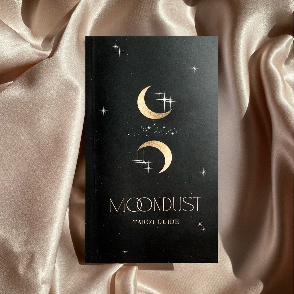 Moondust Tarot Guidebook – Altar PDX